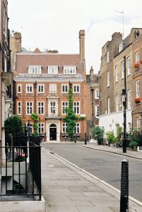 12 Safe Places to Live in London - 2026 Safest Area Guide