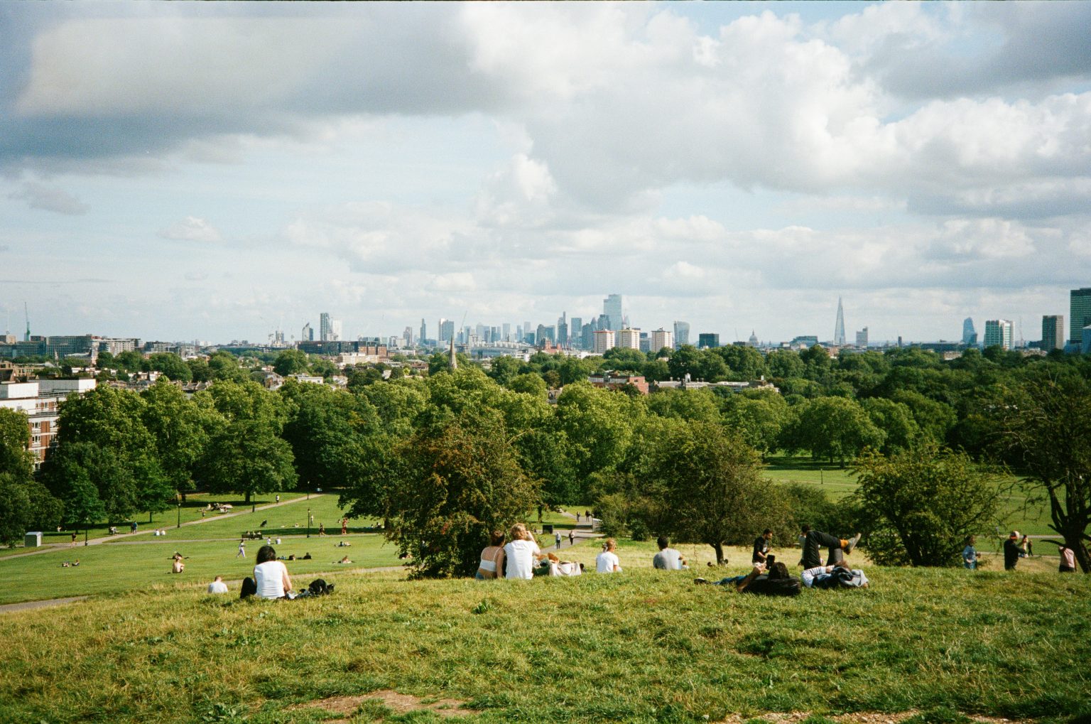 12 Safe Places to Live in London - 2026 Safest Area Guide